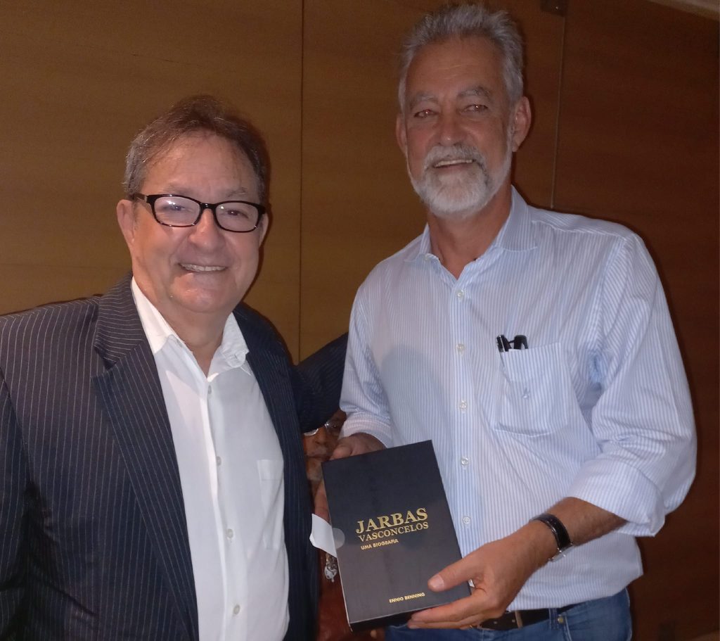 Homenagem e lançamento da biografia de Jarbas: Encontro entre amigos ...