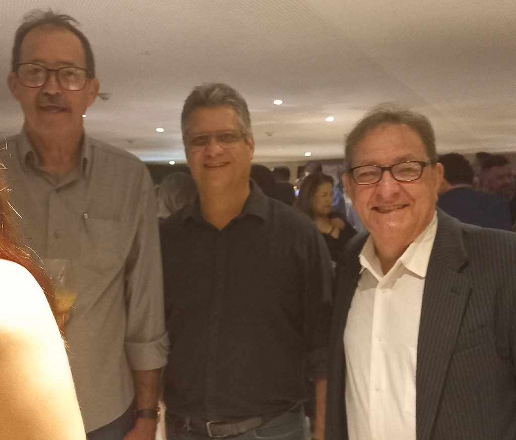 Homenagem e lançamento da biografia de Jarbas: Encontro entre amigos ...